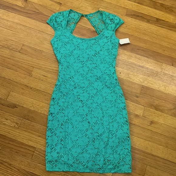 Jump | Dresses | Jump Apparel Crocheted Lace Lined Bodycon Cap Sleeve ...